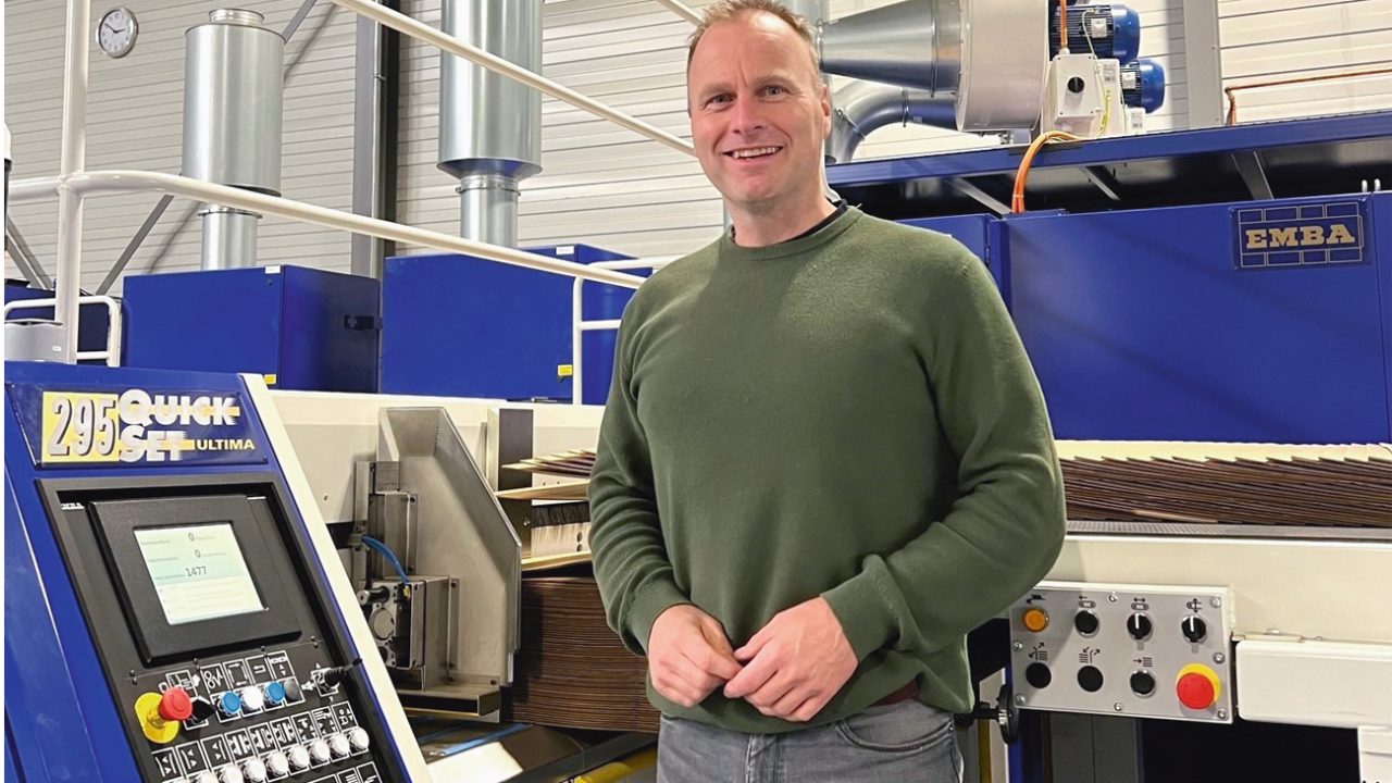 Boosted production at Fris Karton with the new EMBA 295 QS Ultima ...